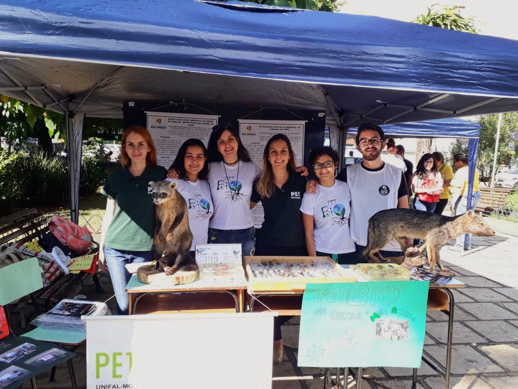 Ana – PET – Ciências Biológicas